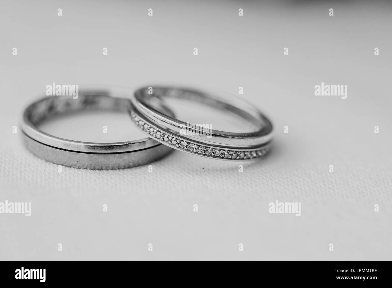 wedding rings close up Stock Photo - Alamy