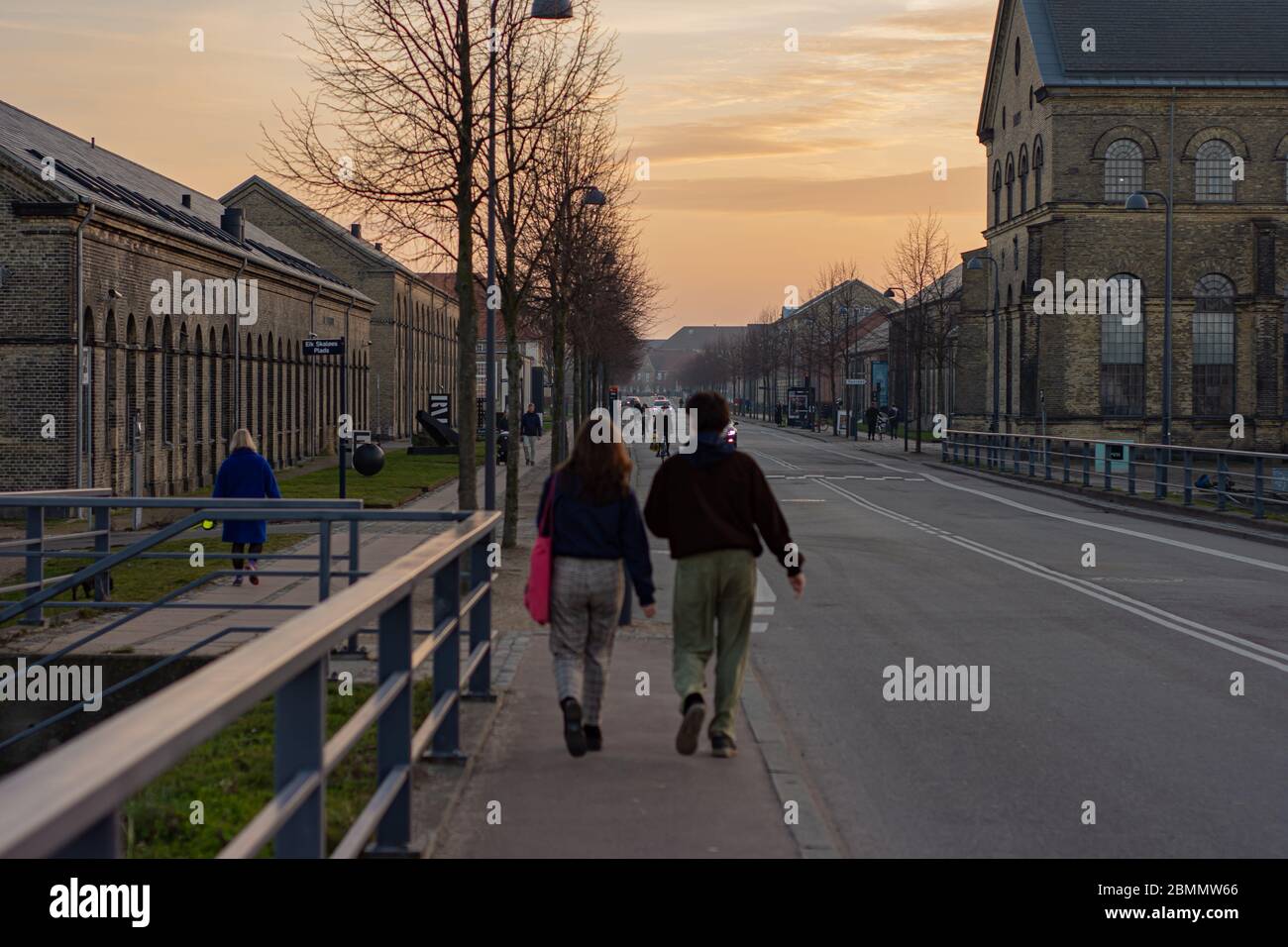 Management by walking around hi-res stock photography and images - Alamy