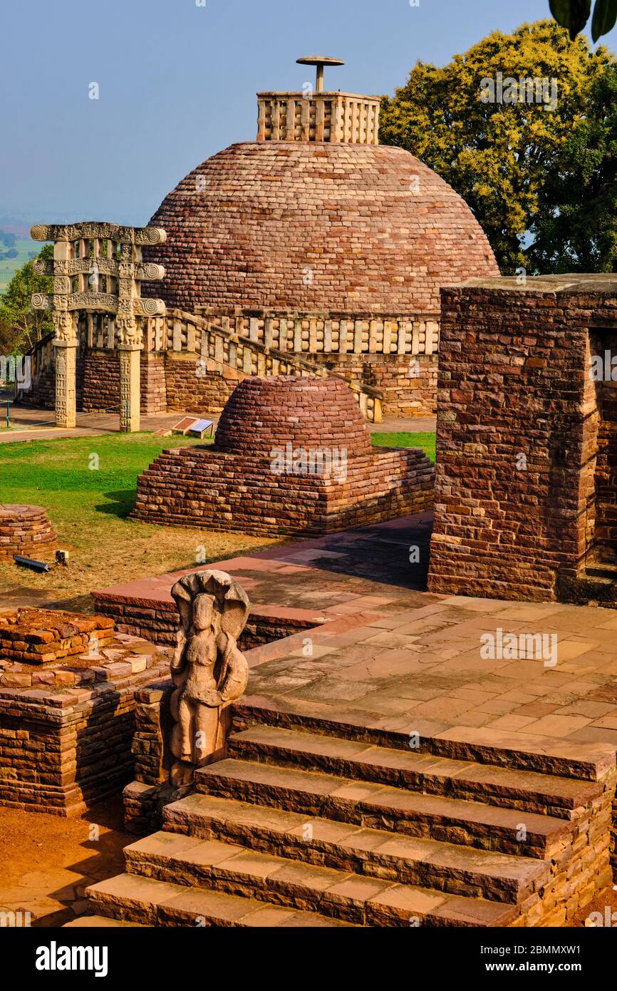 India, Madhya Pradesh state, Sanchi, Buddhist monuments listed as World ...