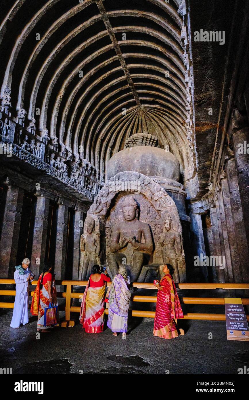 Ellora cave 10 hi-res stock photography and images - Alamy