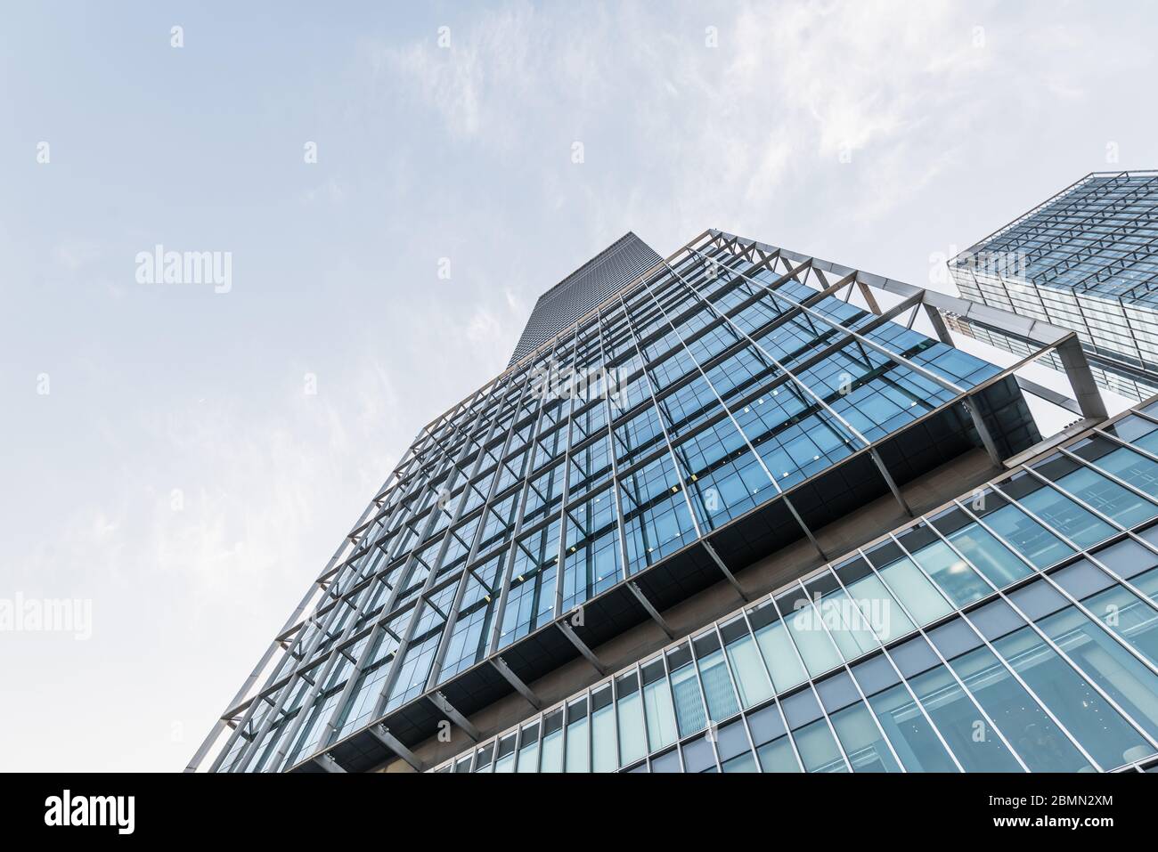 modern office building exterior Stock Photo - Alamy