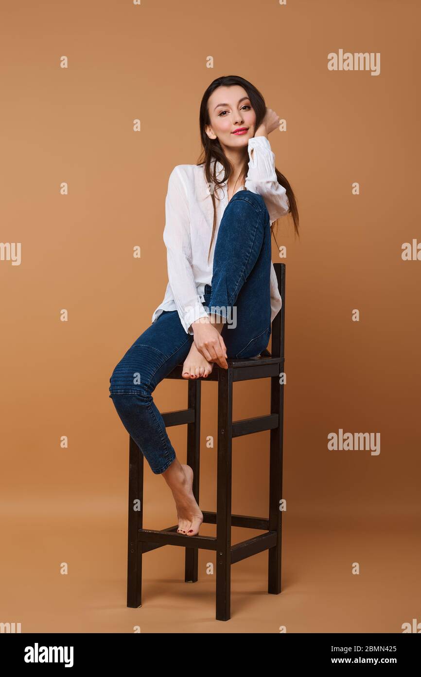 Studio beauty leg girl hi-res stock photography and images - Alamy