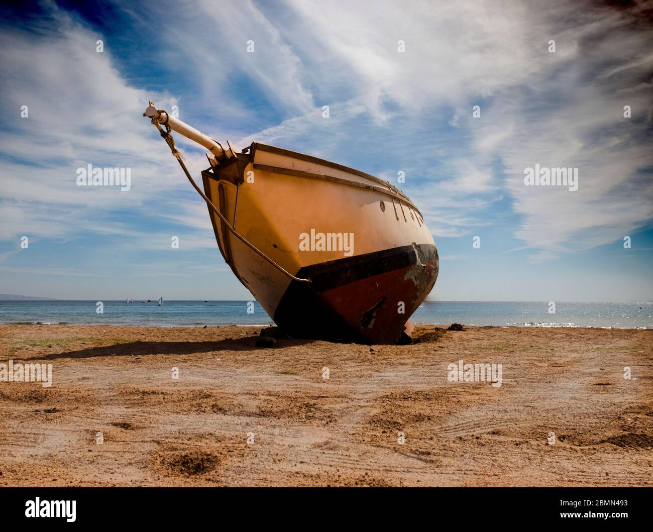 Abandoned ship hi-res stock photography and images - Alamy