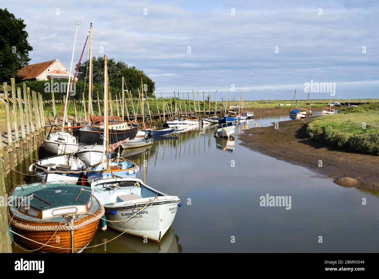 Blakeney harbour norfolk hi-res stock photography and images - Alamy