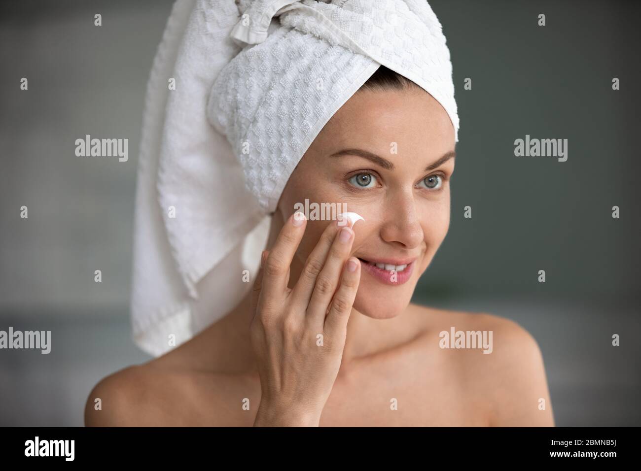 Beautiful woman after shower hi-res stock photography and images - Alamy