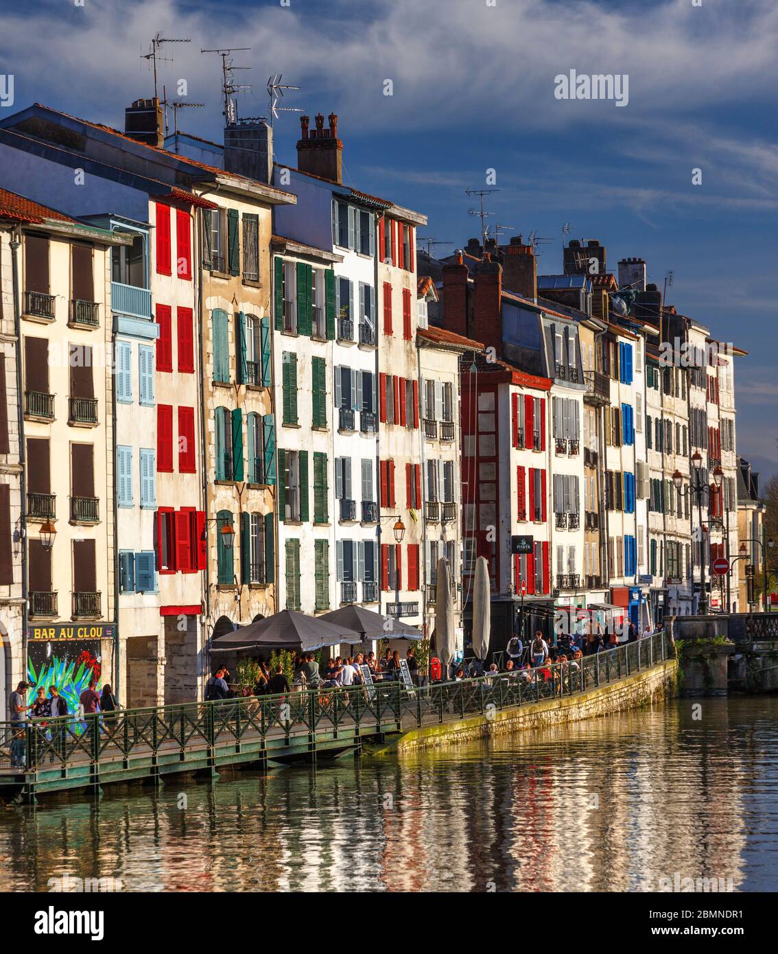 Vieux bar historique hi-res stock photography and images - Alamy