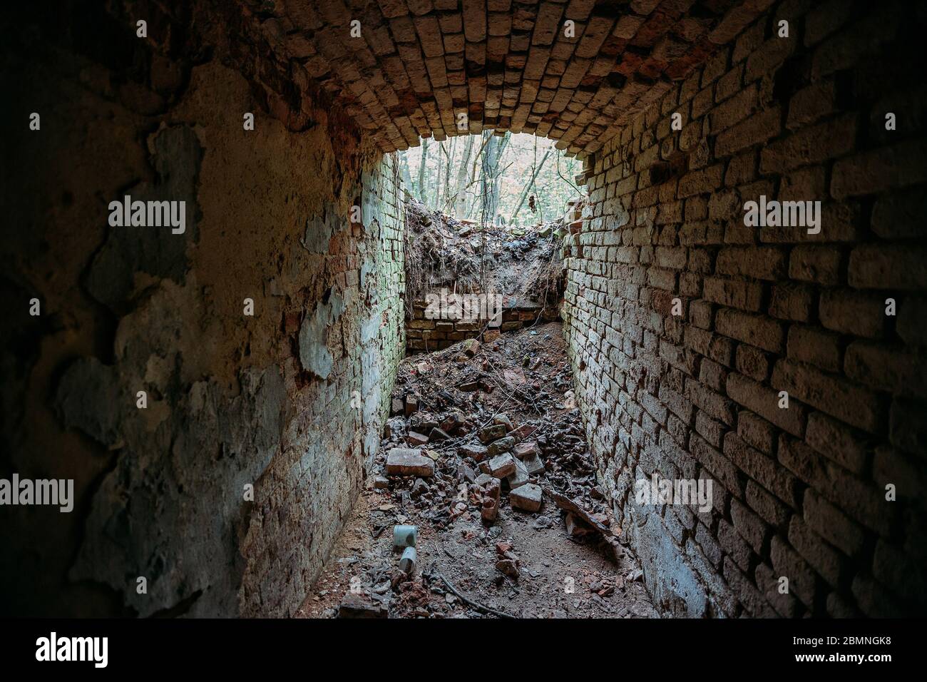 Underground passage tunnel hi-res stock photography and images - Alamy