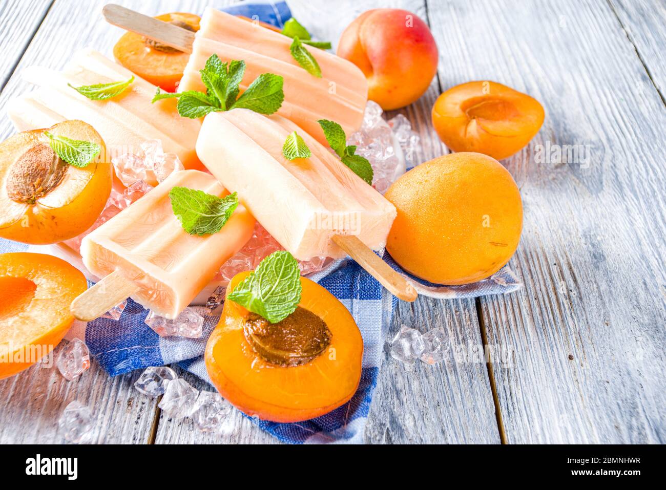 Homemade apricot popsicles, fruity lollypop non-dairy vegan apricot ...