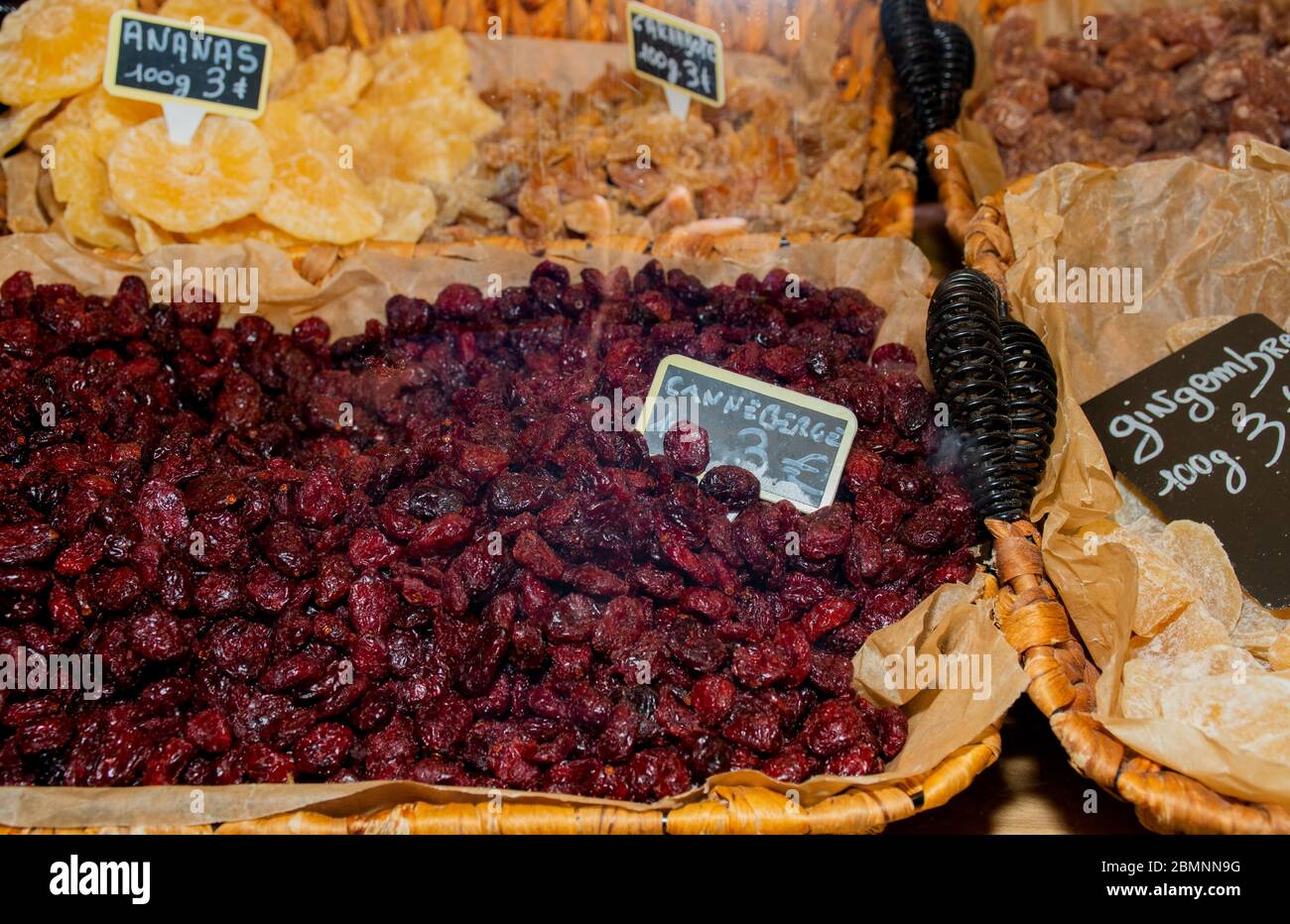 Counter with various dried fruits on the Grand Bazaar in Istanbul ...