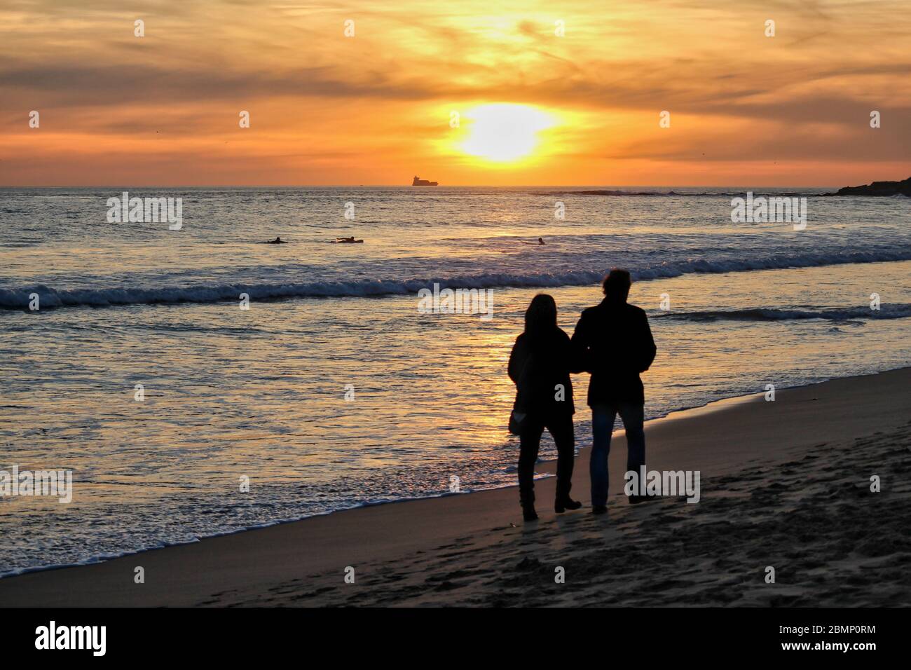 Romantic stroll by the sea hi-res stock photography and images - Alamy
