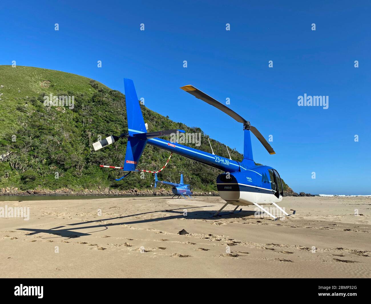 Adventure helicopters hi-res stock photography and images - Alamy
