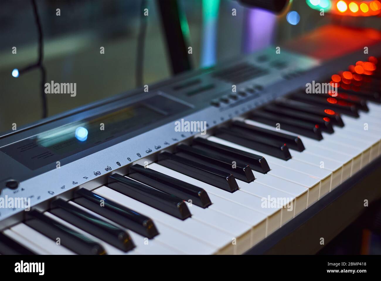 Piano keyboard closeup hi-res stock photography and images - Alamy
