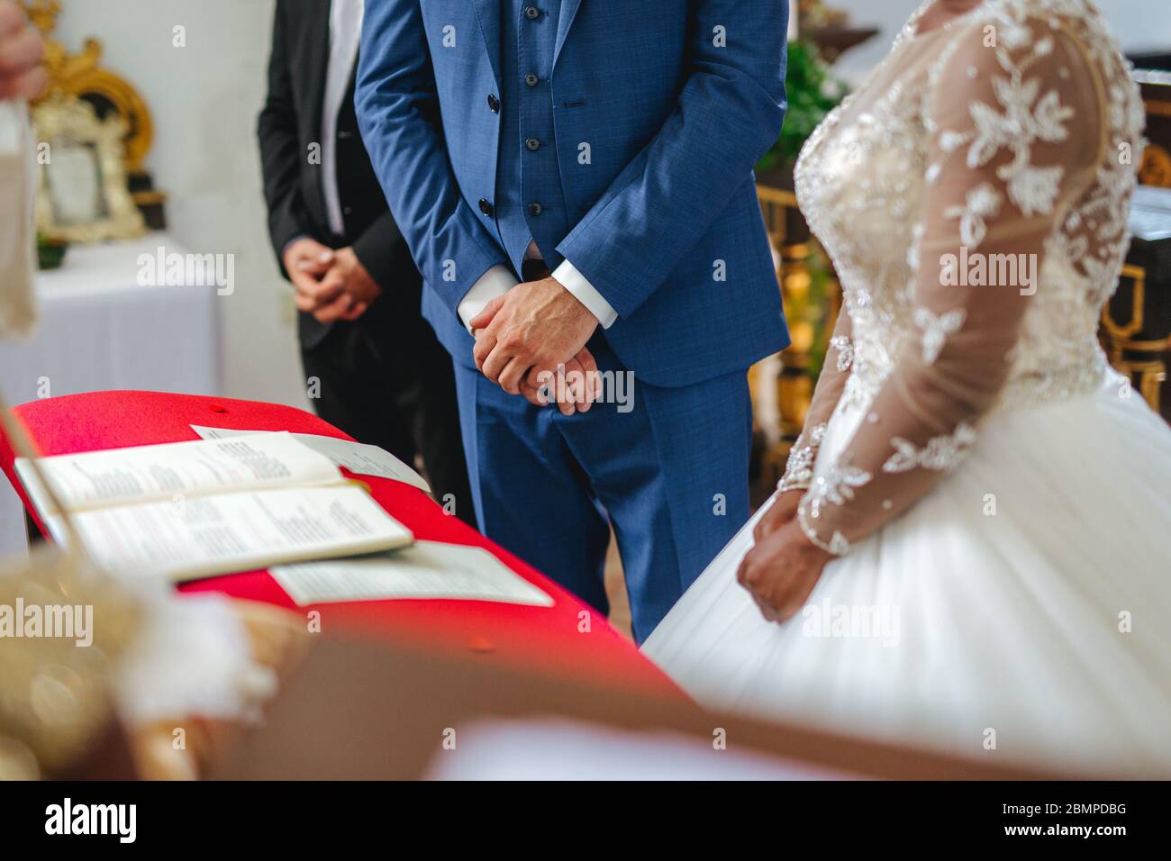 Bride and groom getting married Stock Photo - Alamy