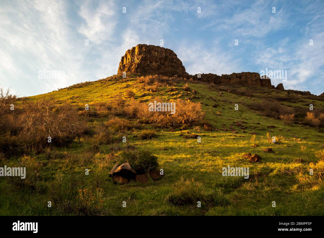 Beautiful spring landscape in South Table Mountain Park, Golden ...