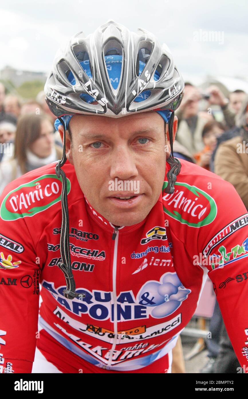 Codol hi-res stock photography and images - Alamy