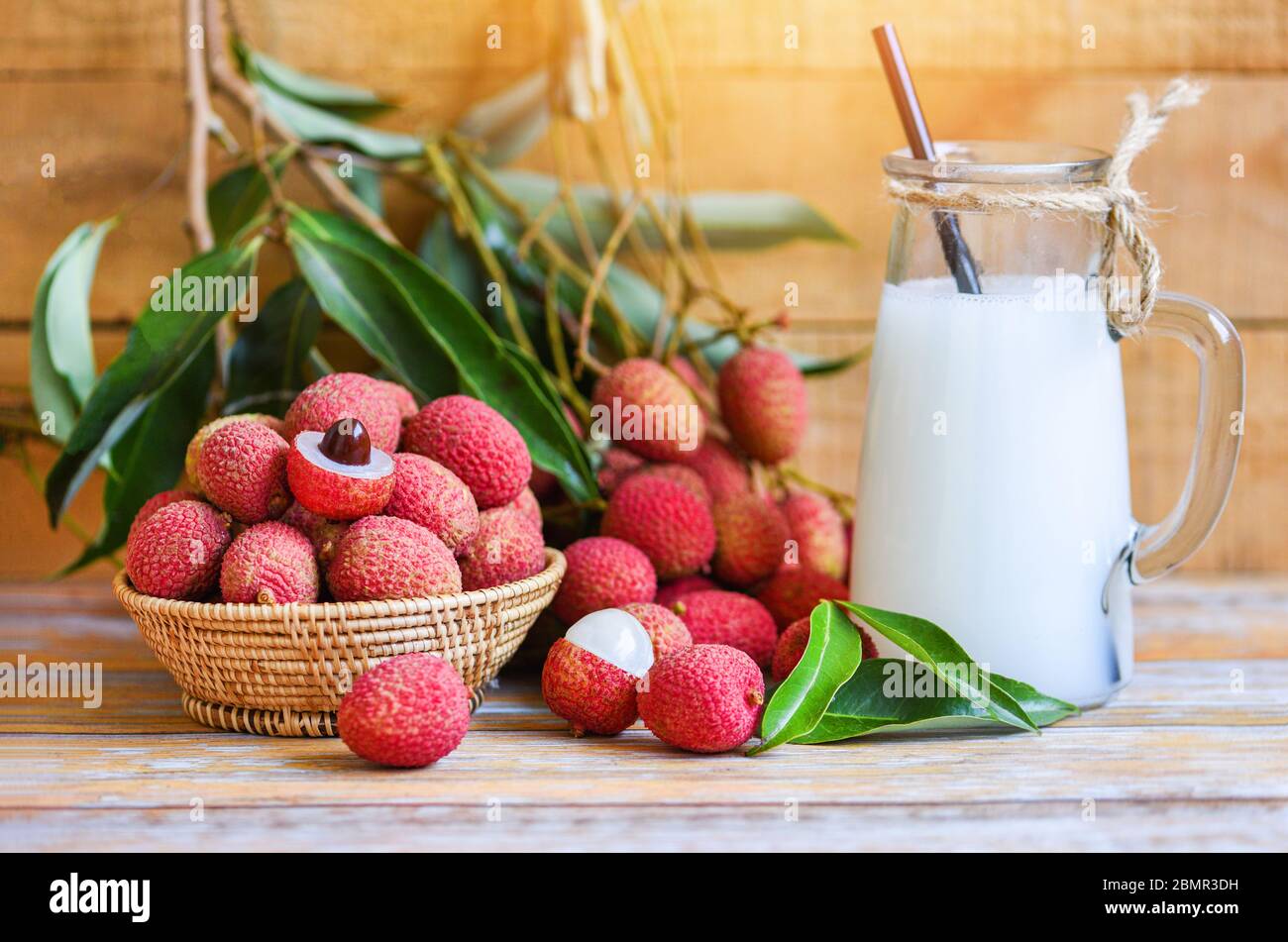 Lychee bangladesh hi-res stock photography and images - Alamy