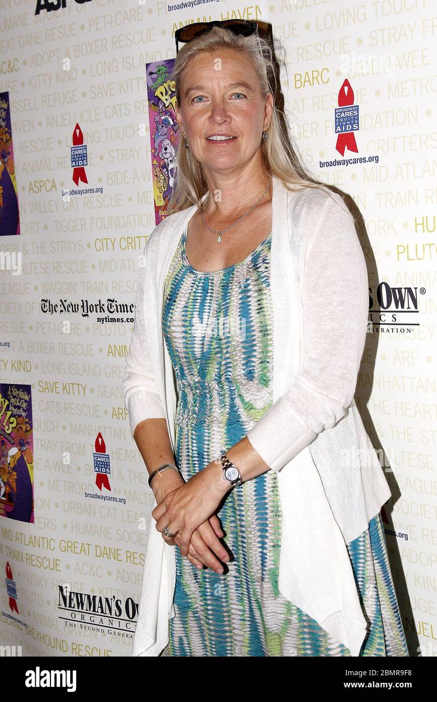 Nell s hi-res stock photography and images - Alamy