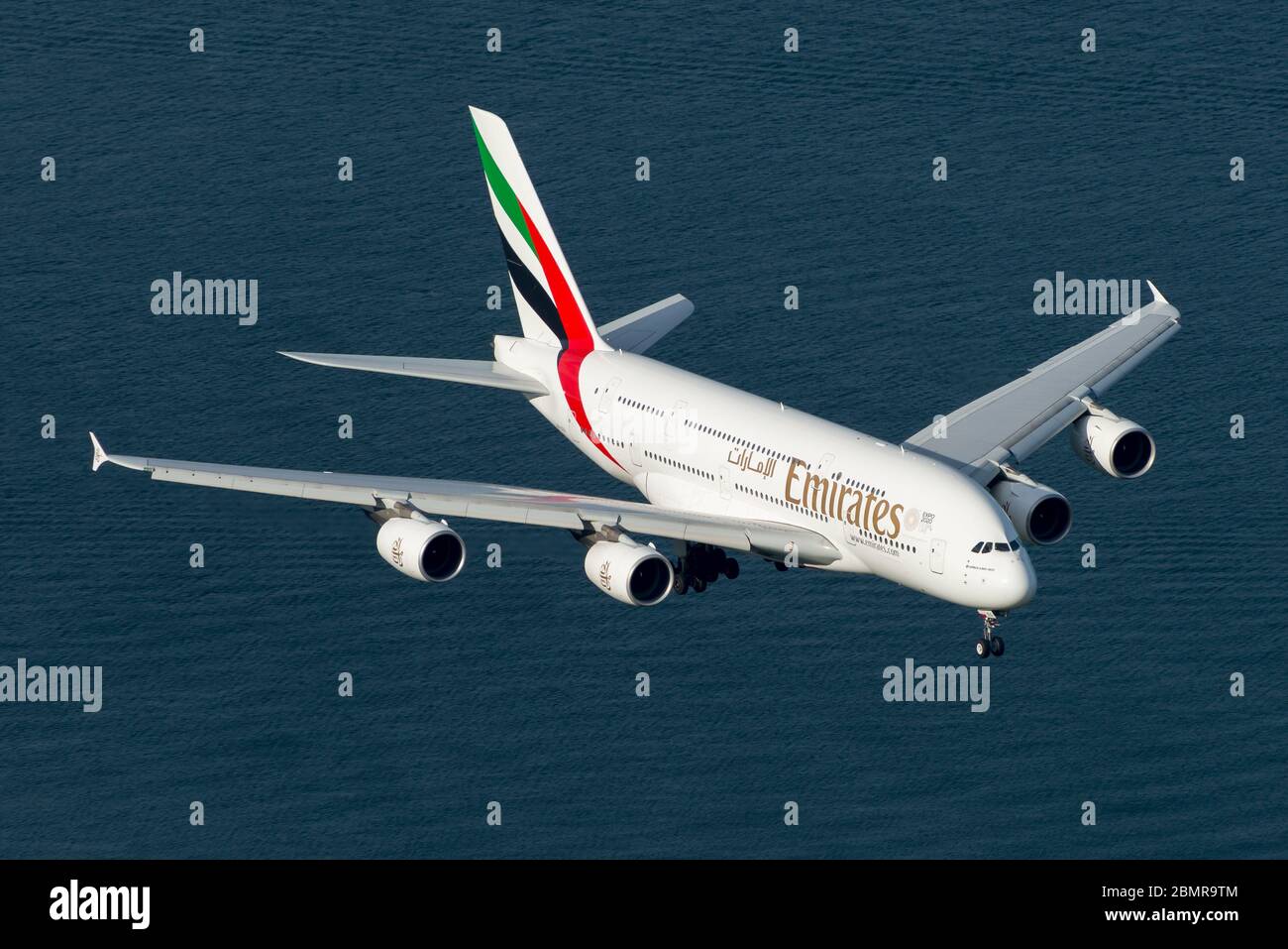 Emirati airlines hi-res stock photography and images - Alamy
