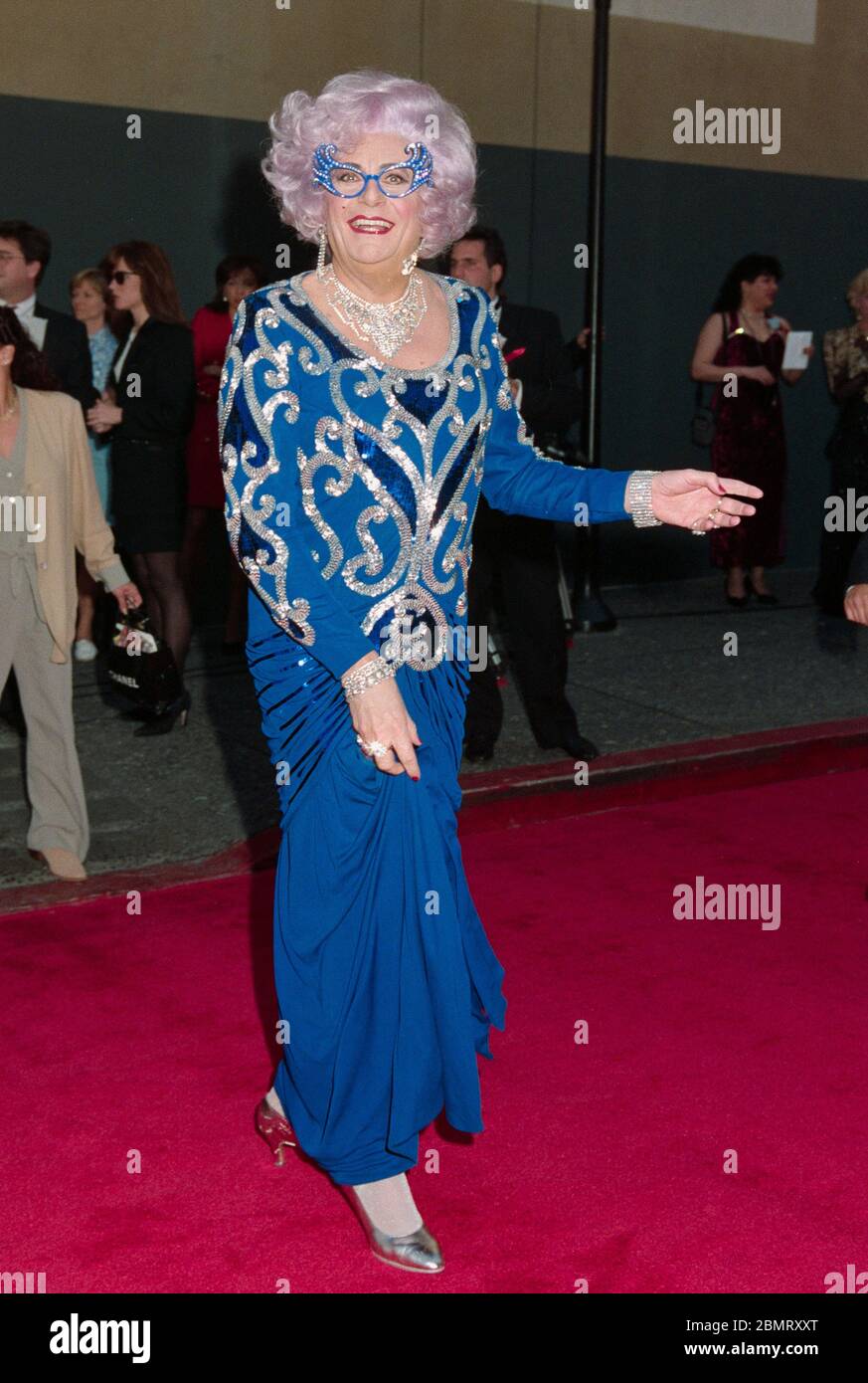 LOS ANGELES, CA. March 9, 1993: Entertainer Dame Edna Everidge (Barry ...