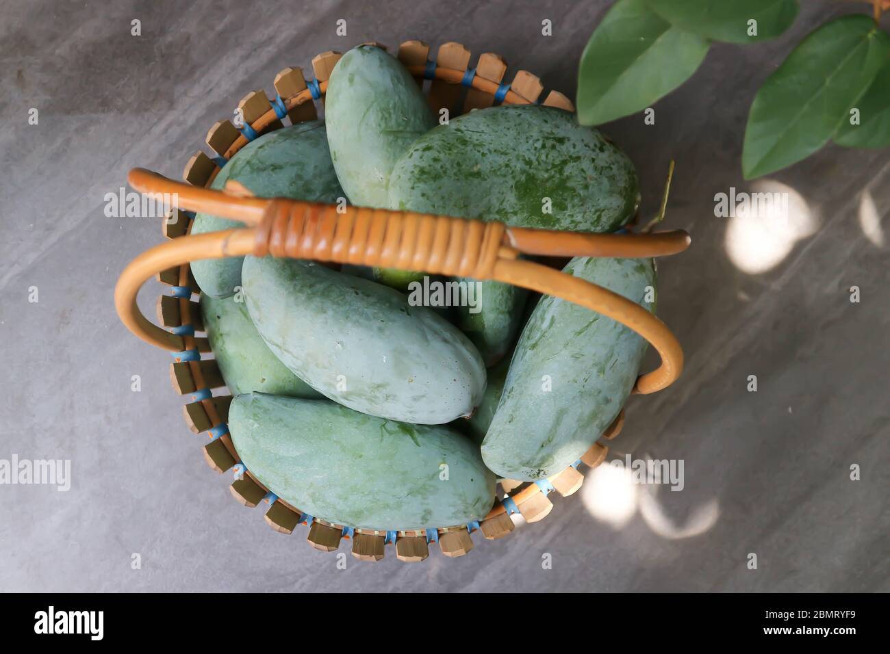 mango, mangoes in the basket Stock Photo - Alamy