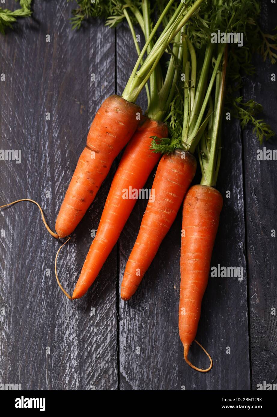 fresh organic carrots for a healthy diet Stock Photo - Alamy