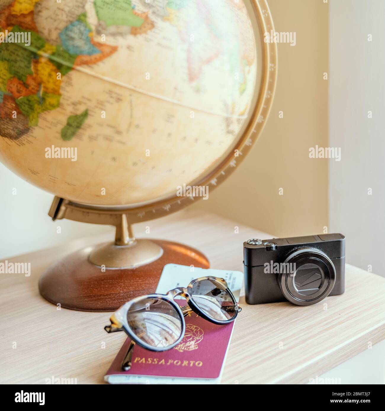 Passport photo table hi-res stock photography and images - Alamy