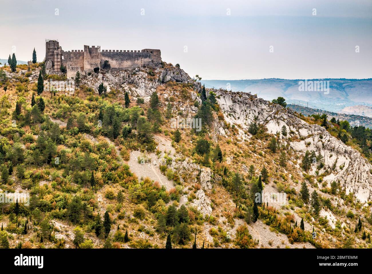 Fortress structure hi-res stock photography and images - Alamy