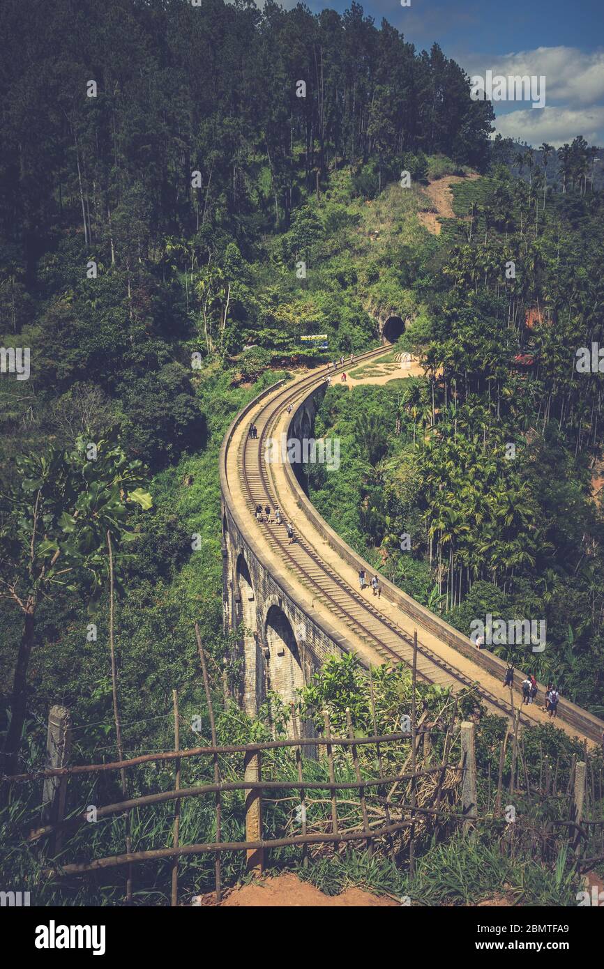 Nine arch bridge sri lanka hi-res stock photography and images - Alamy