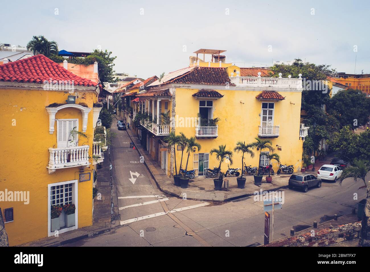 Colorful houses in colombia hi-res stock photography and images - Alamy