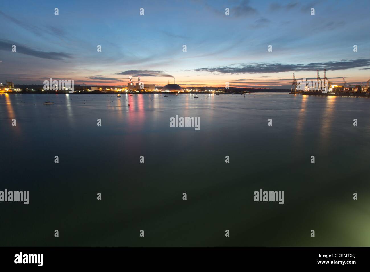 City of Southampton, England. Picturesque sunset view over the River ...