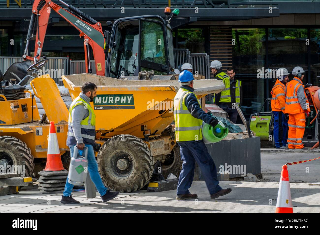 No ppe no work hi-res stock photography and images - Alamy