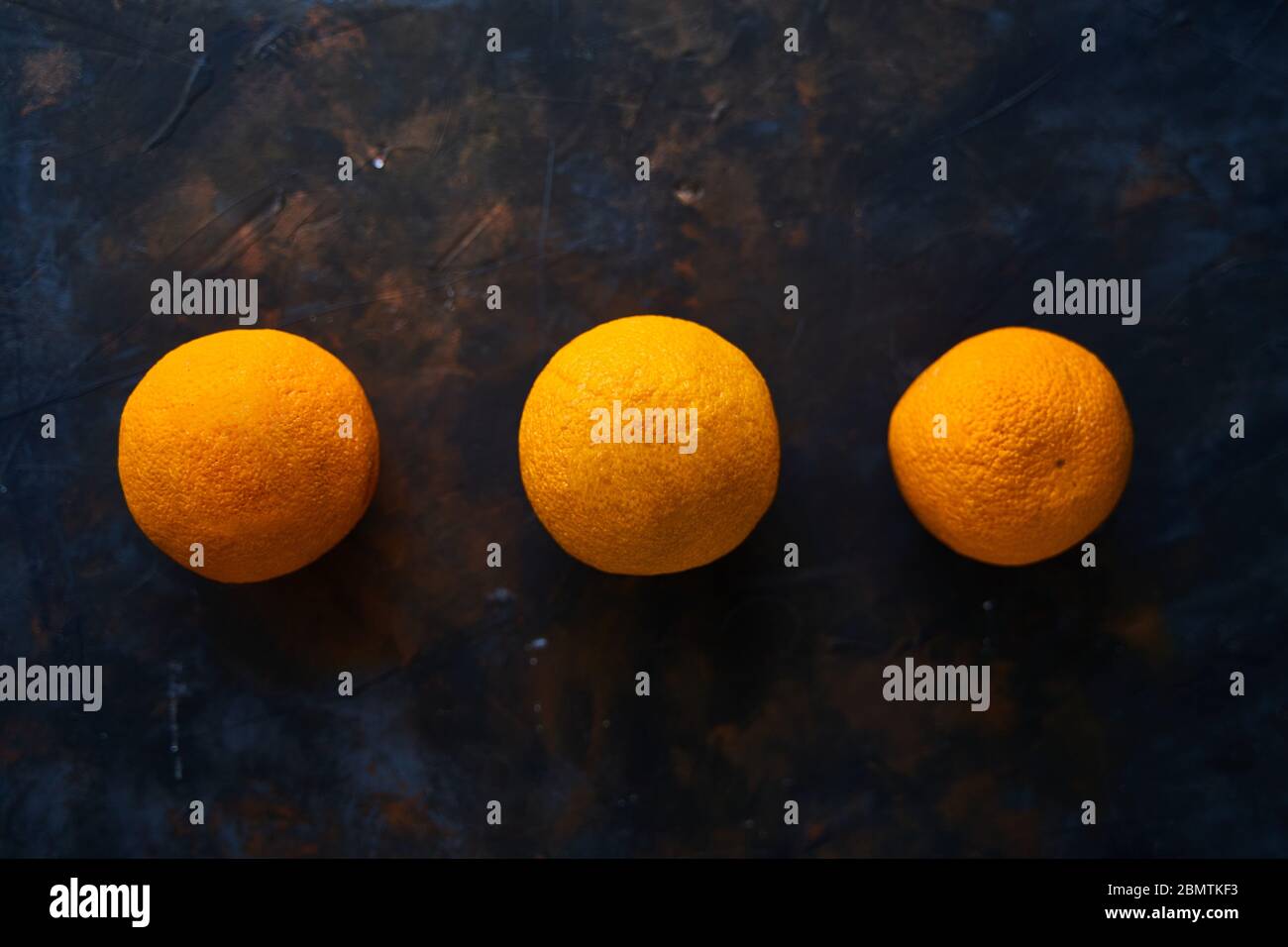 Three whole citrus fruit hi-res stock photography and images - Alamy