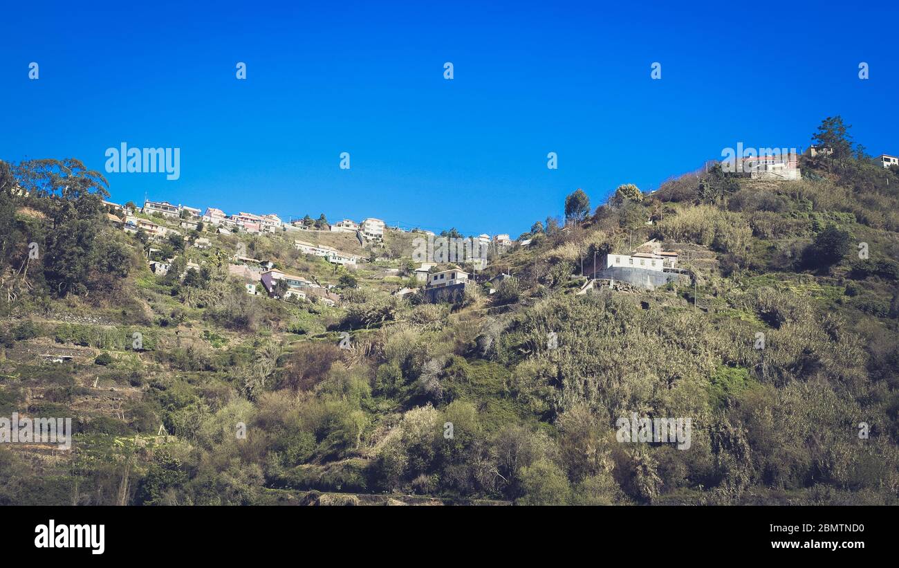 Sunny valley hi-res stock photography and images - Alamy
