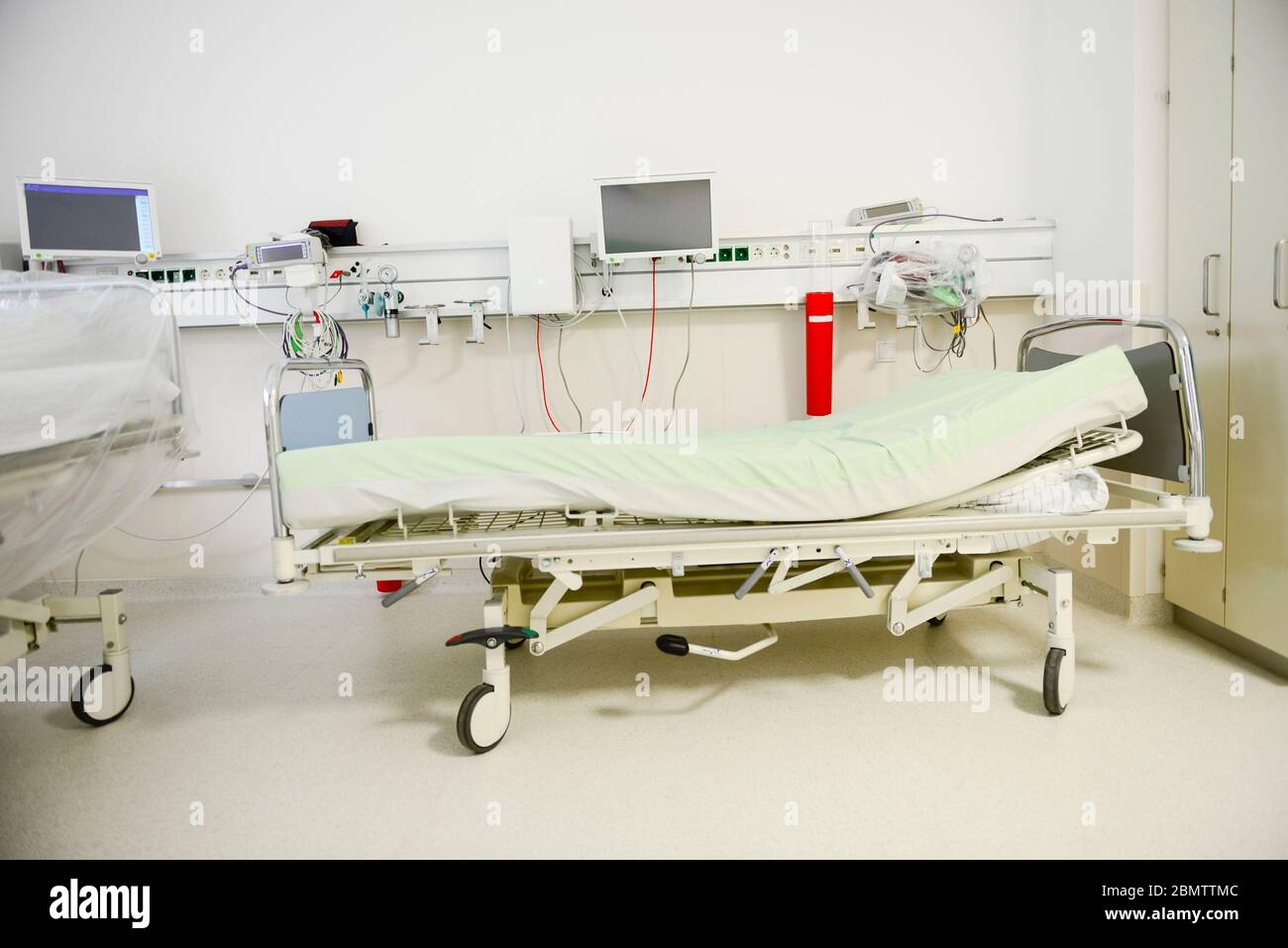 Intensive care unit and trauma care unit of a hospital's emergency ...