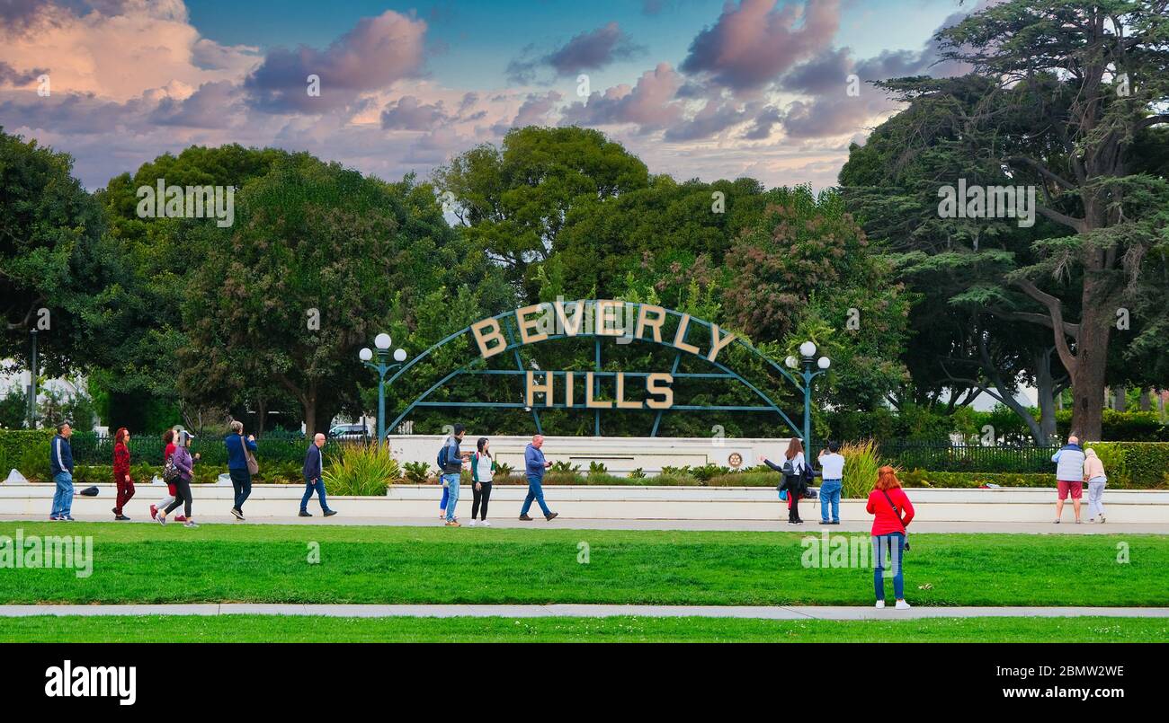 Beverly hills sign hi-res stock photography and images - Alamy