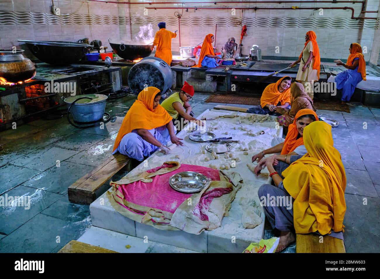 India, Delhi, Old Delhi, sikh temple of Gurudwara Sis Ganj Sahib, the ...