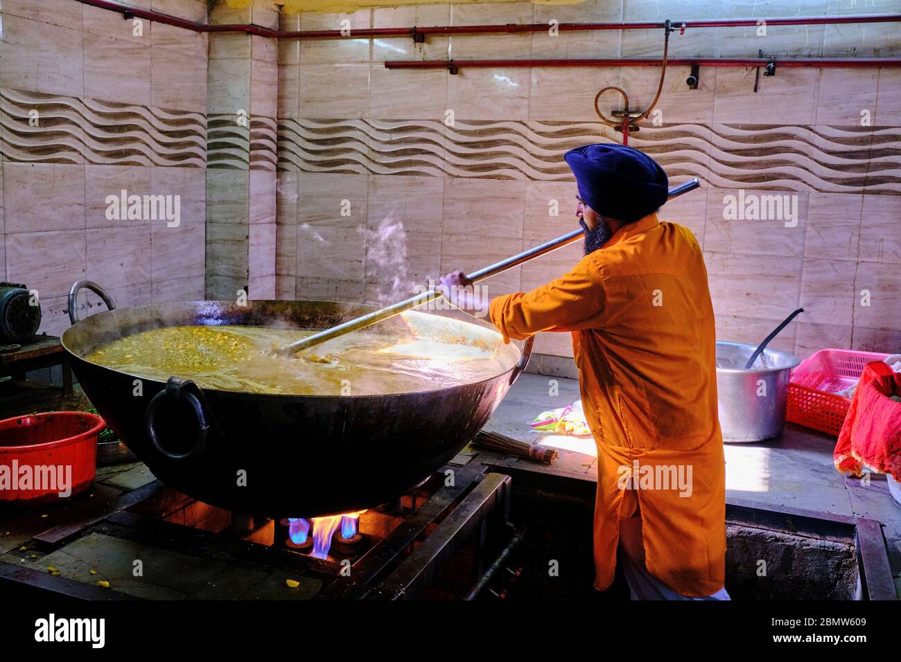 India, Delhi, Old Delhi, sikh temple of Gurudwara Sis Ganj Sahib, the ...