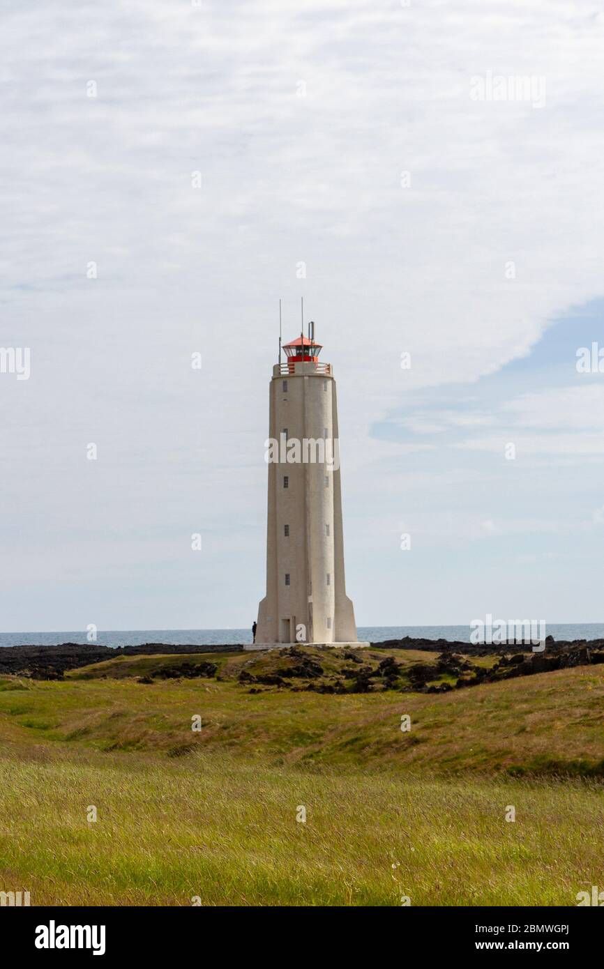The Malarrif Lighthouse, Snæfellsbær, Snӕfellsnes Peninsula, Iceland ...