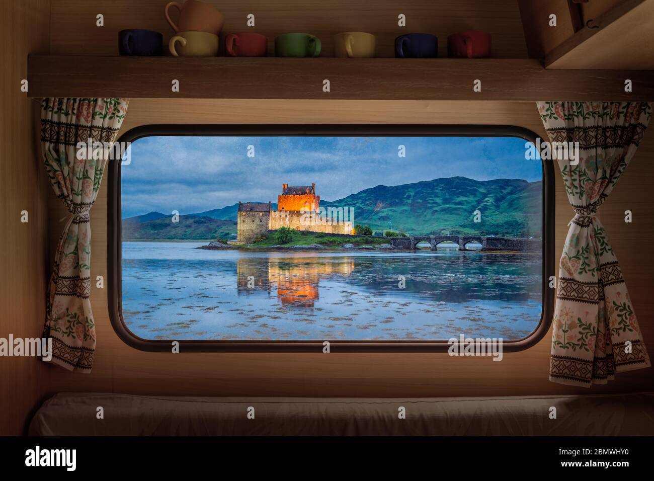 Night window inside castle hi-res stock photography and images - Alamy