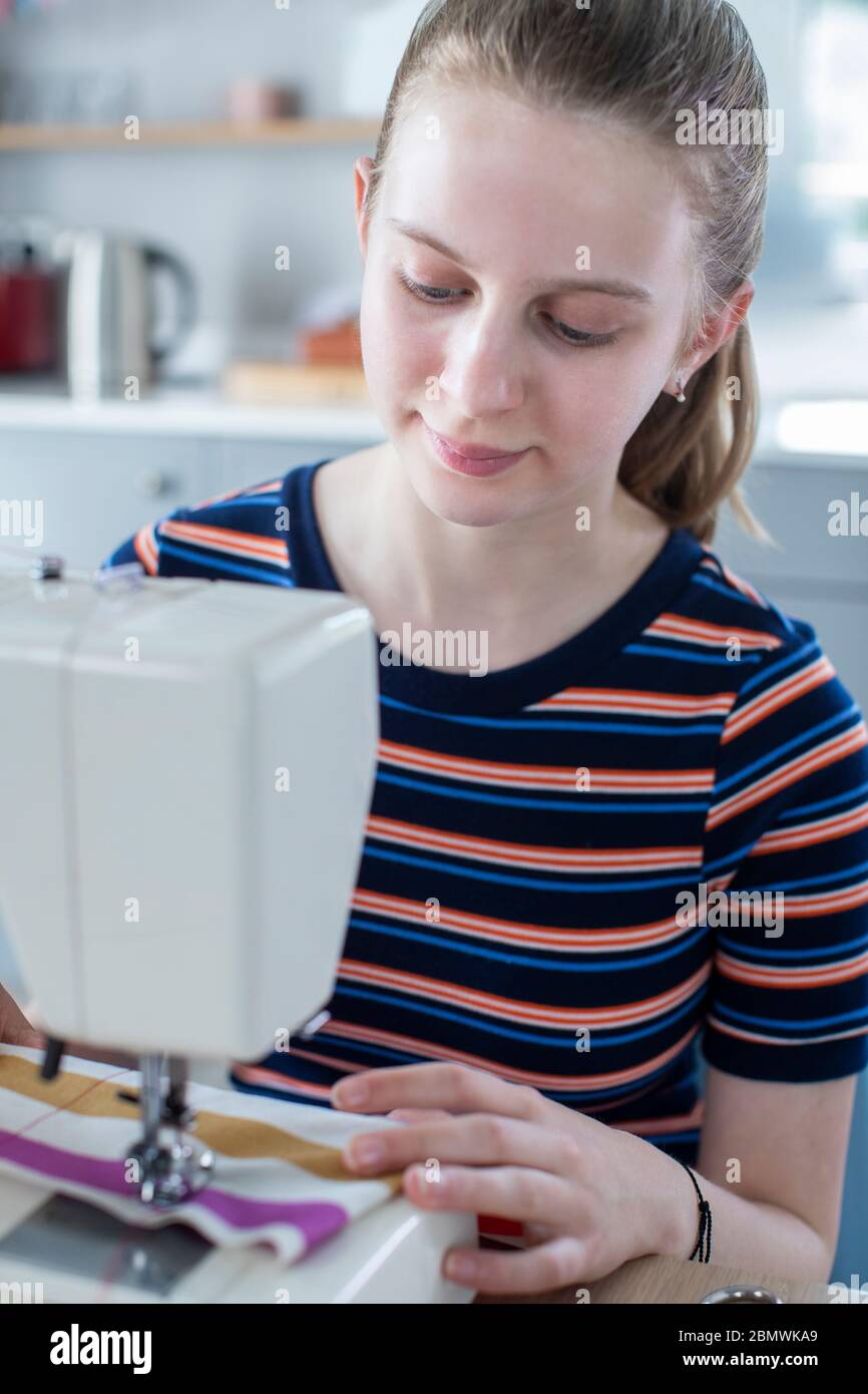 Children sewing machine hi-res stock photography and images - Alamy