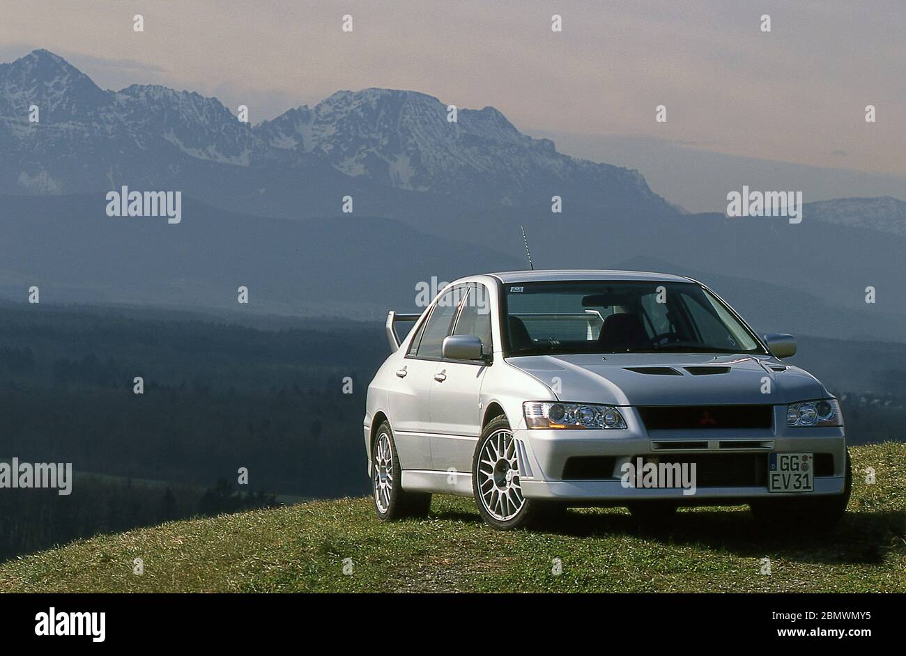 Mitsubishi lancer evo 7 hi-res stock photography and images - Alamy