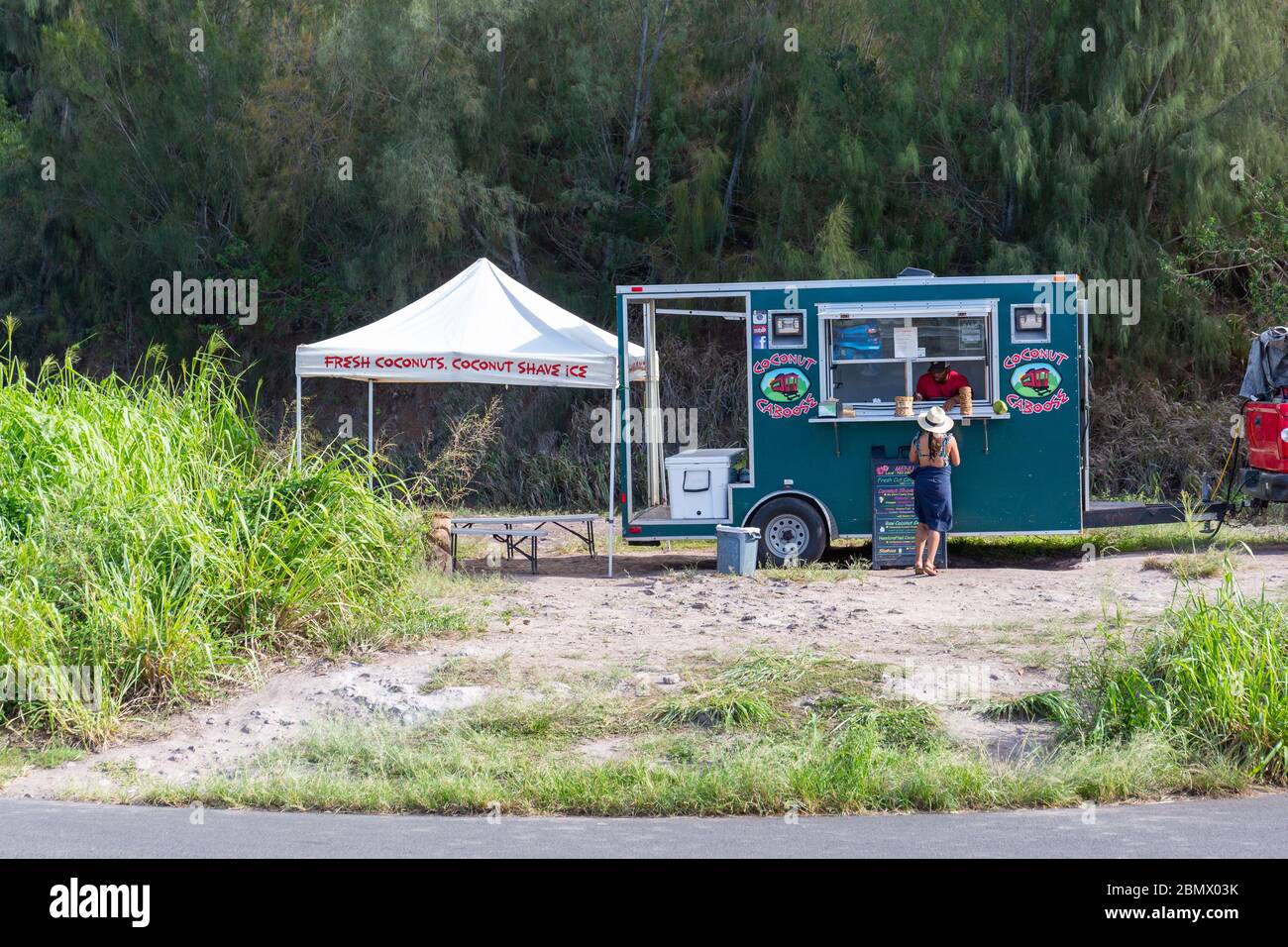 Coconut Shack Honolua Bay Stock Photo - Alamy