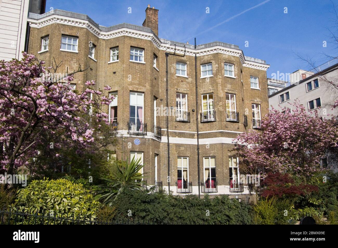 The former Prime Minister of the UK Henry Pelham (1695 - 1754) lived in ...