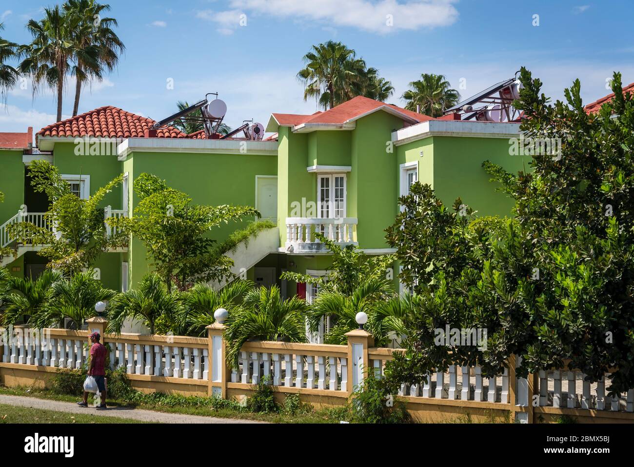 Cuban housing hi-res stock photography and images - Alamy