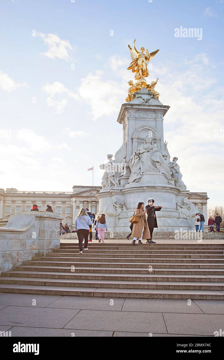 The gilded bronze 'Winged Victory' sculpture atop the Victoria Memorial ...