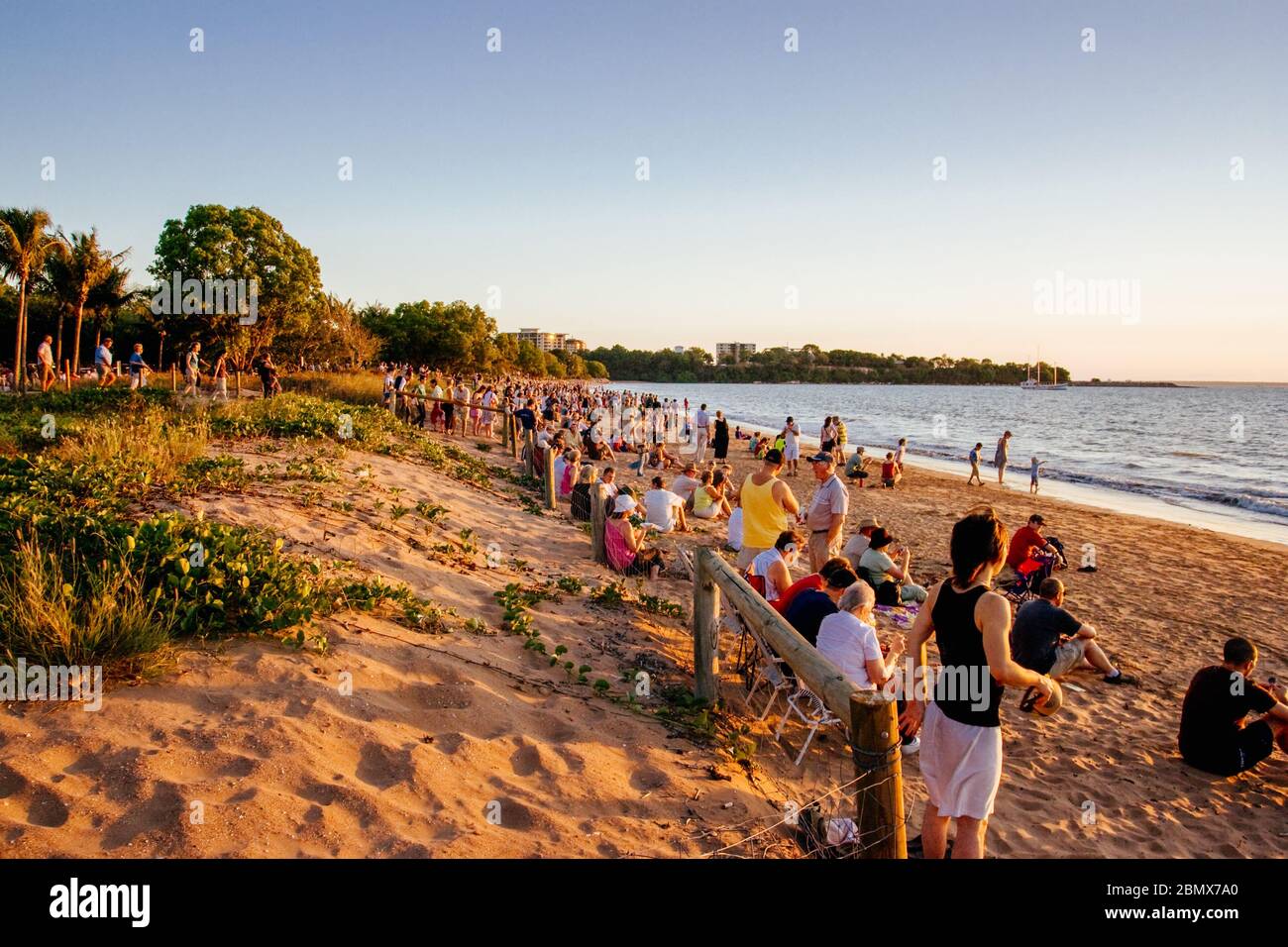 Mindil Beach in Darwin Australia Stock Photo - Alamy