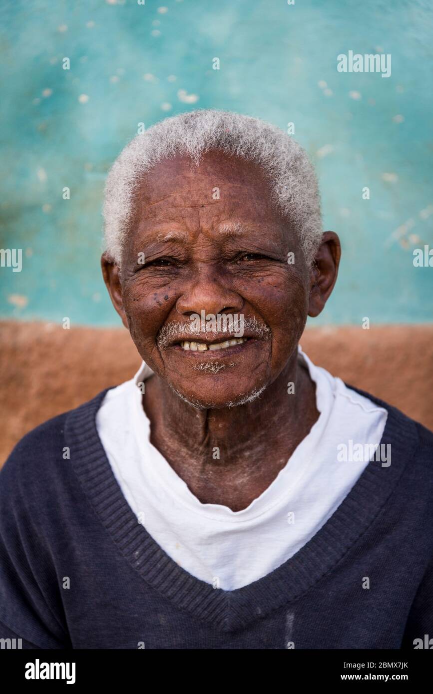 Elderly man smiling, Trinidad, Cuba Stock Photo - Alamy