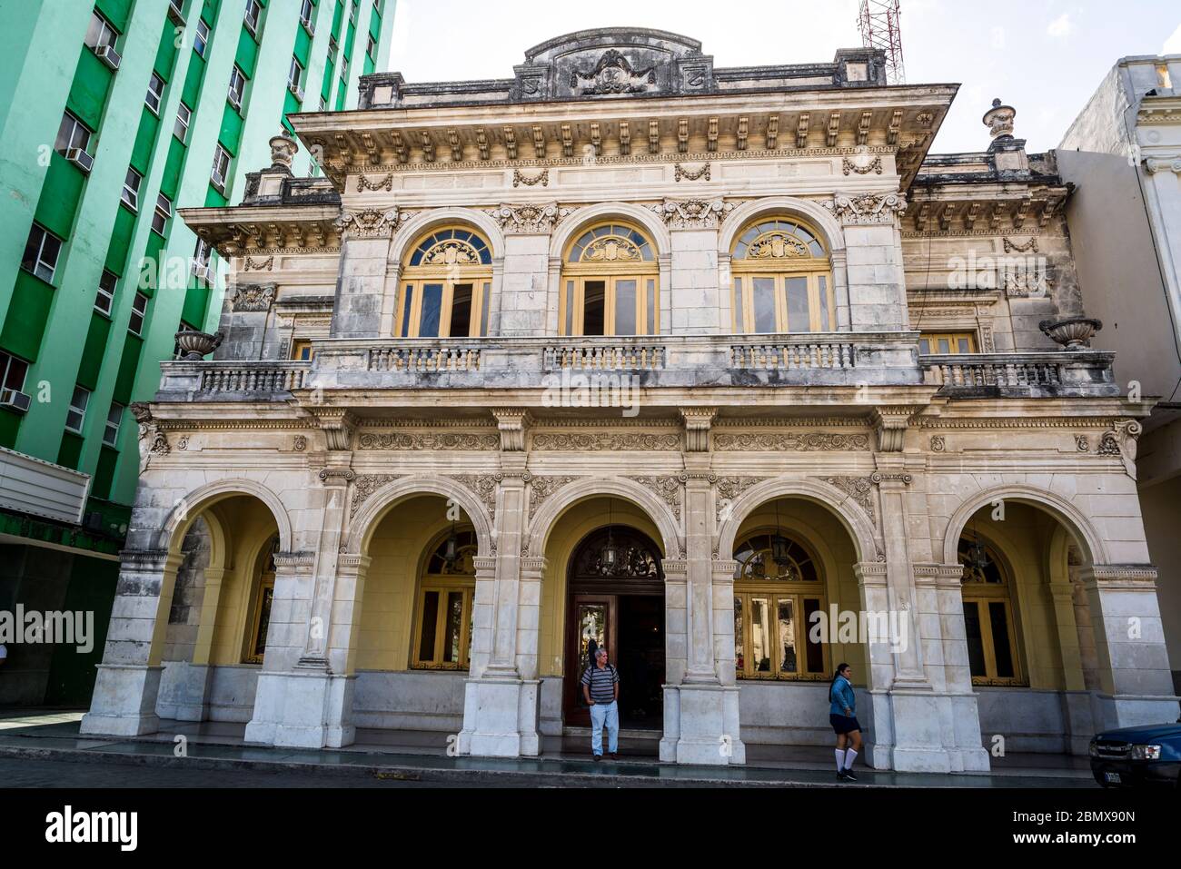 Parque Vidal, the main central Square, Santa Clara, Cuba Stock Photo ...