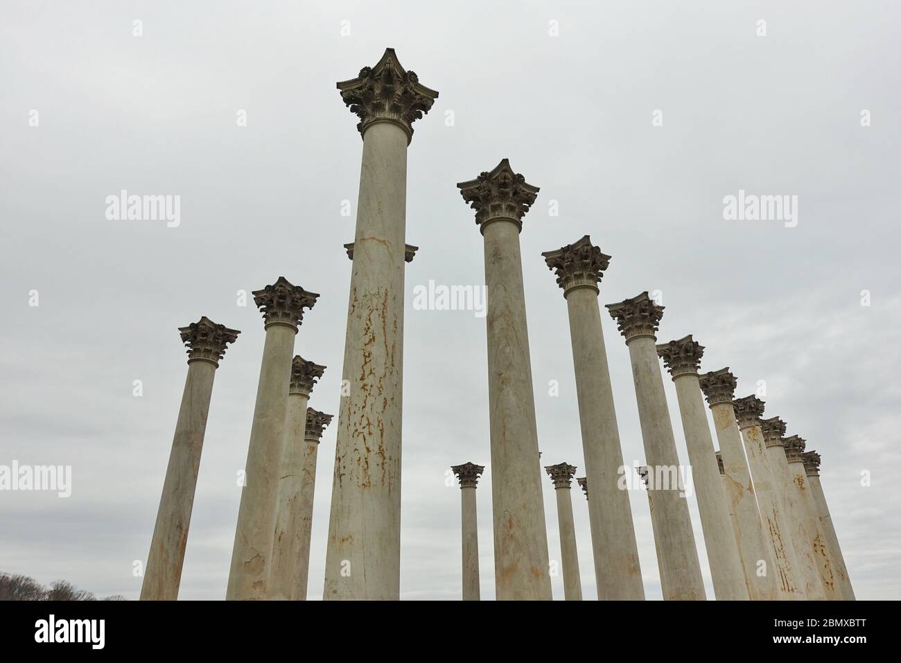 Arboretum national capitol columns hi-res stock photography and images ...