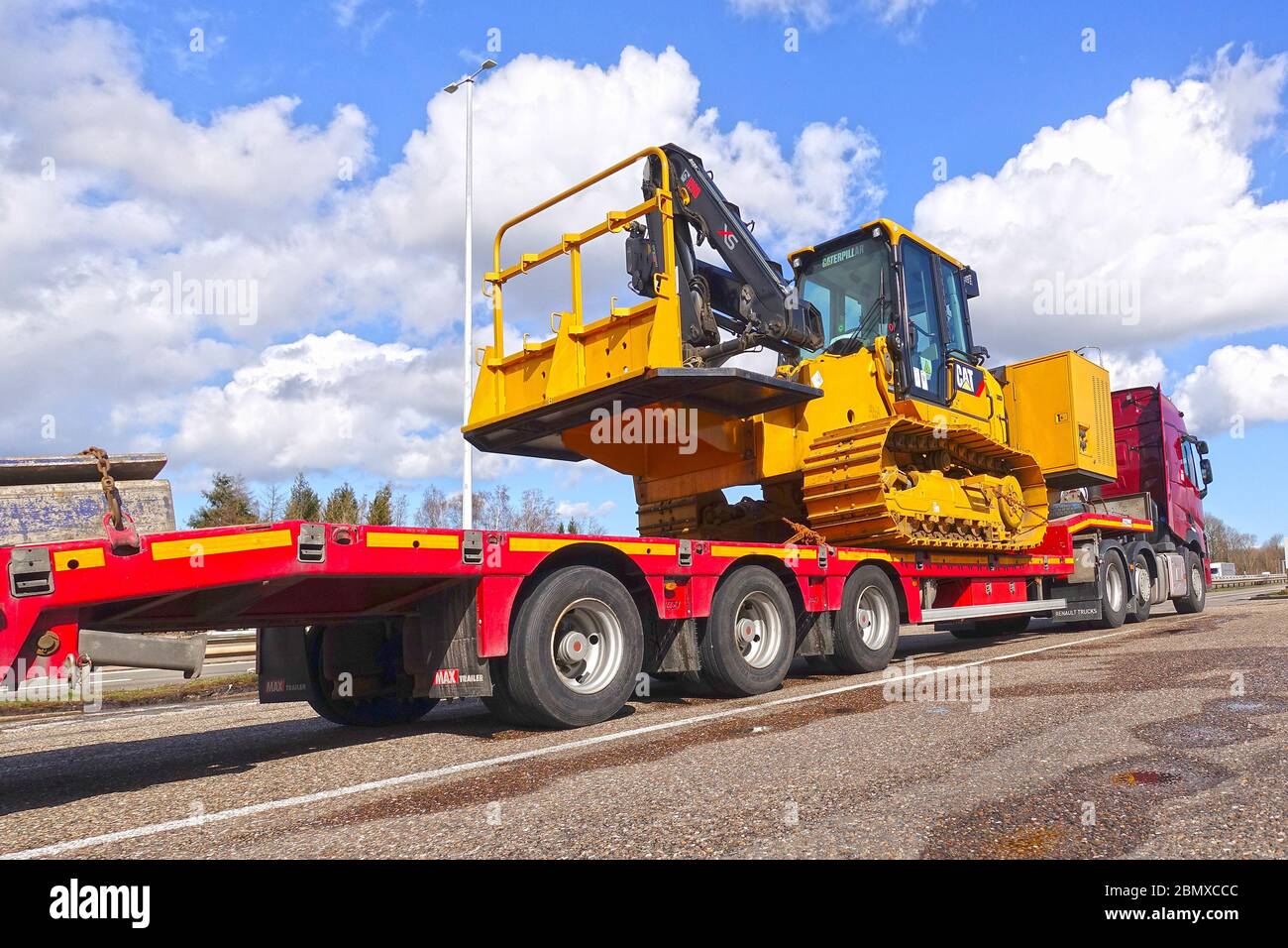 Heavy lift vehicle hi-res stock photography and images - Alamy